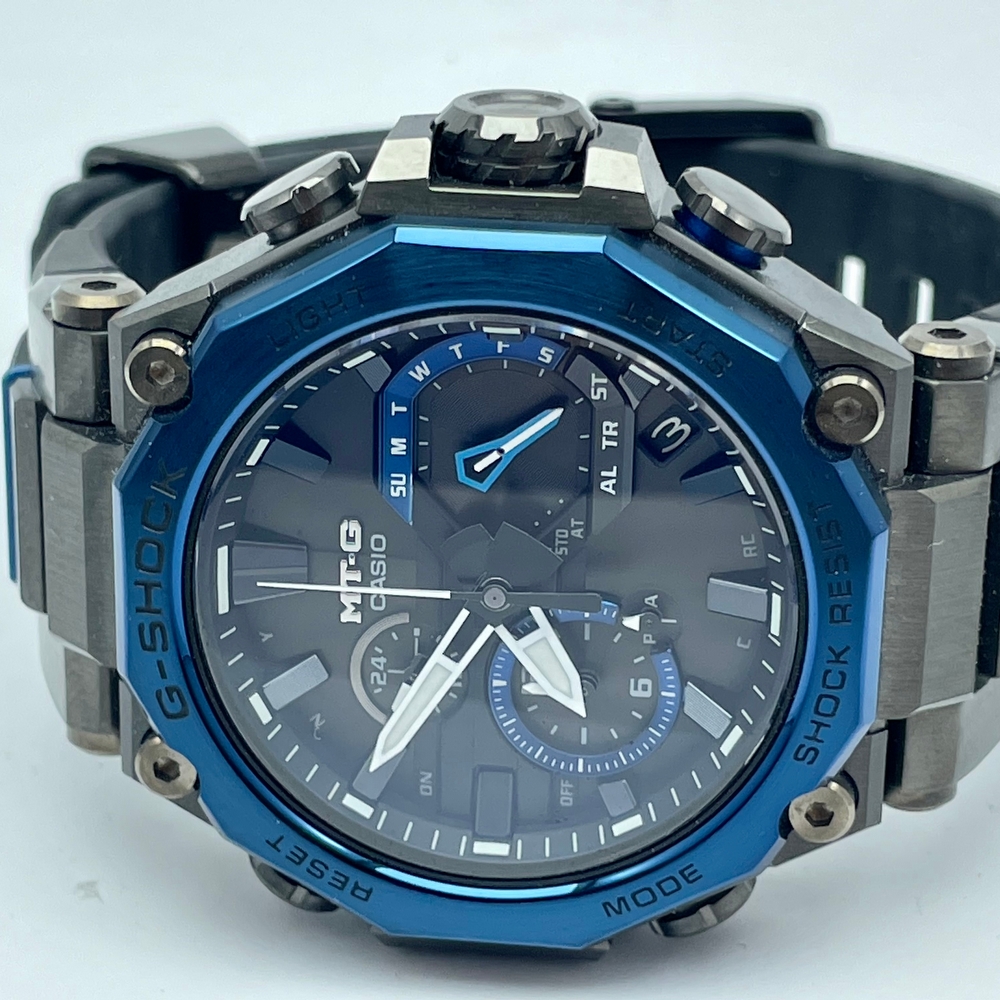 CASIO G-SHOCK MTG-B2000 Carbon Monocoque Case