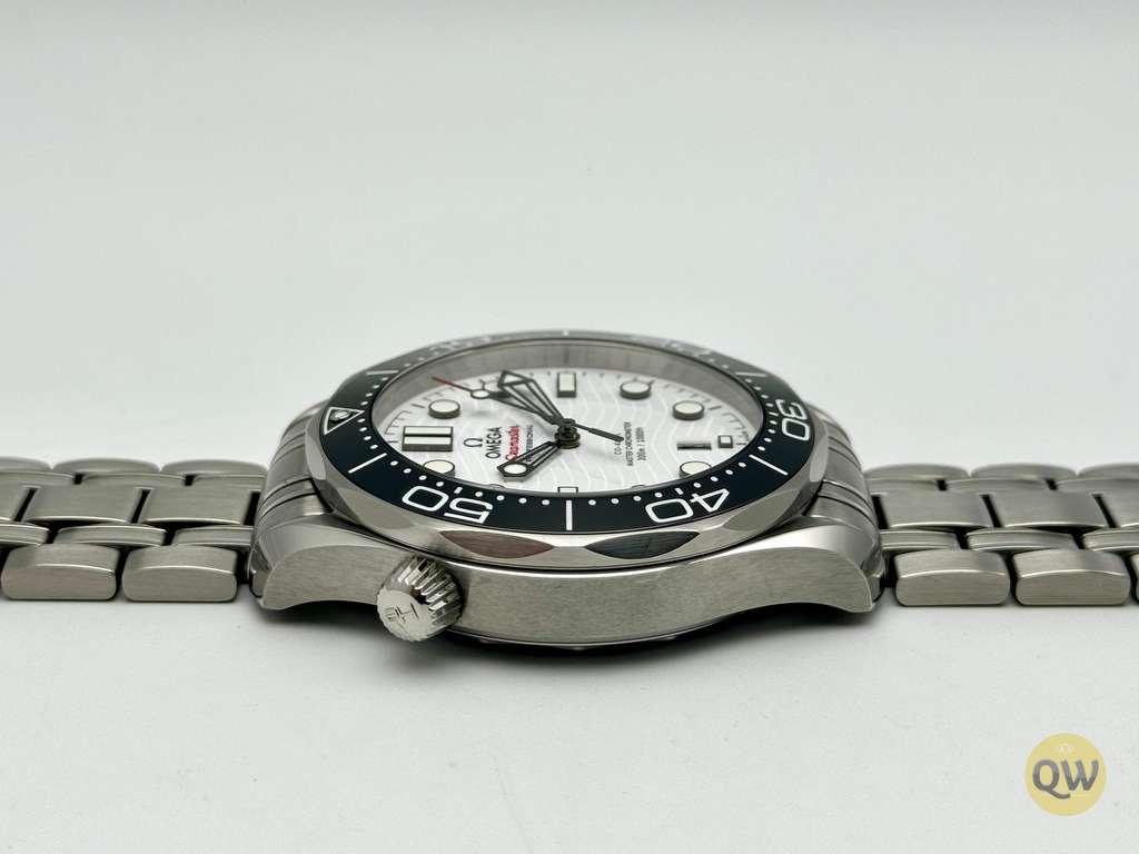 Omega Seamaster White Professional 300M Diver Co-Axial Master Chr