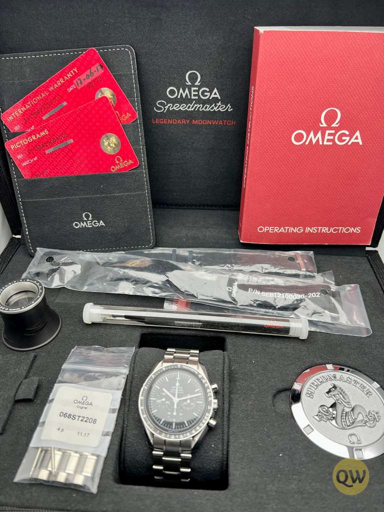 Omega Speedmaster Moonwatch Hesalite