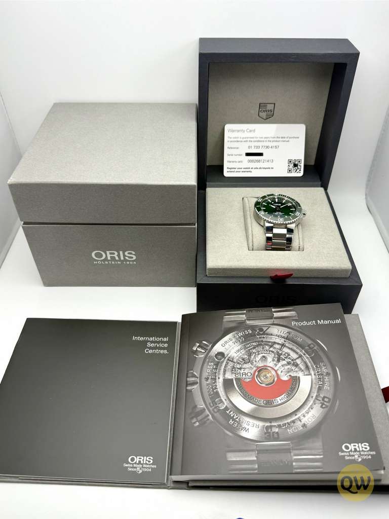 Oris Aquis Date Green